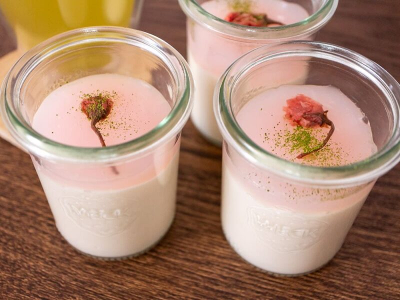 [Rezept] Sakura Pudding: Frühling im Glas - The Hangry Stories