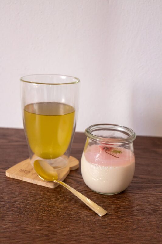 [Rezept] Sakura Pudding: Frühling im Glas - The Hangry Stories