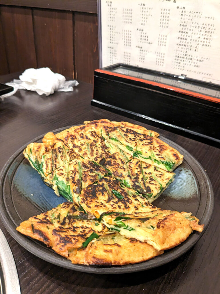 Rezept für Chijimi mit Bärlauch (koreanischer Pfannkuchen) - The Hangry ...